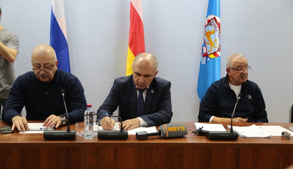 Russian scientist, mechanical engineer Alexander Linkov met with the ...